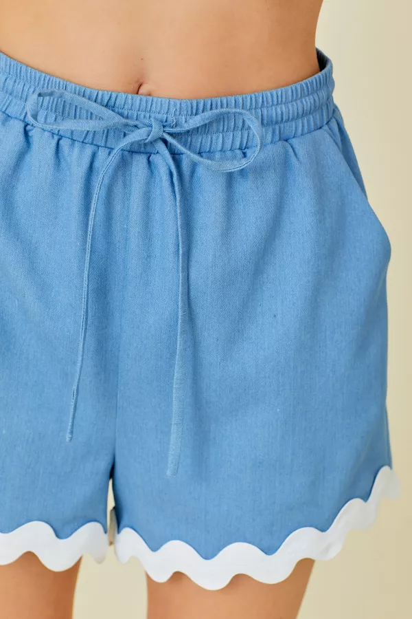 Wholesale Denim Shorts With Ric Rac Trim - Mainstrip